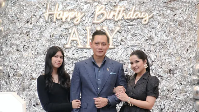 7 Momen Kejutan Ulang Tahun Agus Harimurti Yudhoyono ke-46, Penuh Kehangatan - Hot Liputan6.com