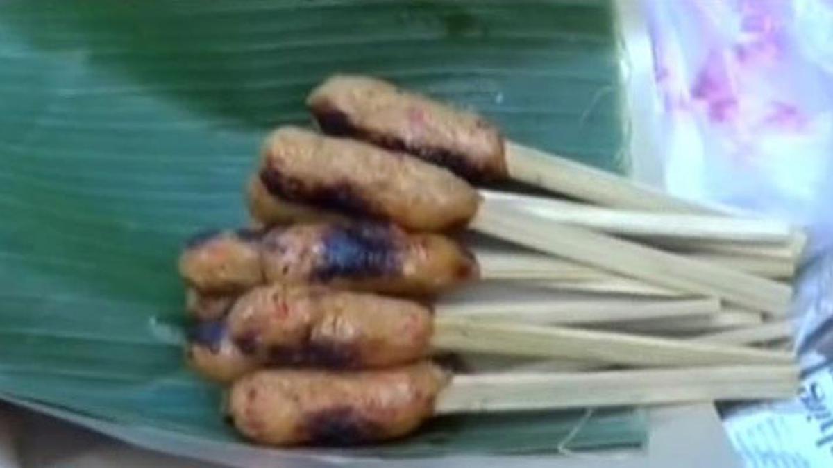 Lezatnya Buka Puasa Sate Pentol Daging Khas Kampung Jawa di Bali ...