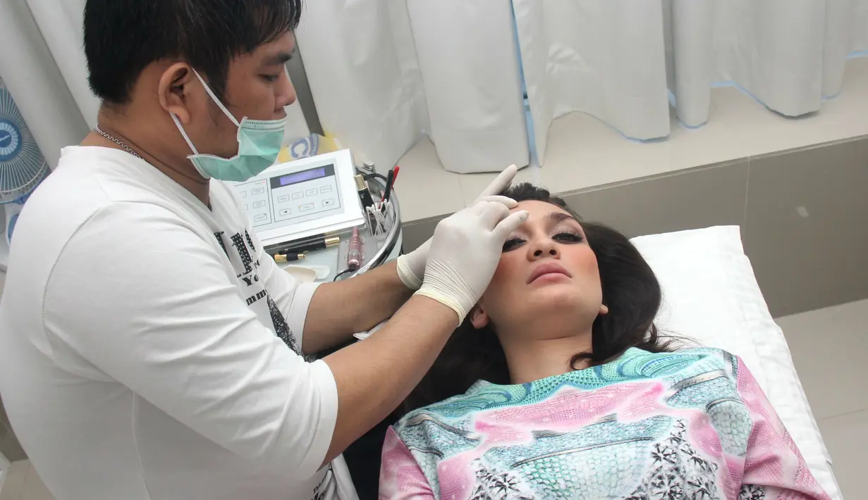Cantiknya Luna Maya Shading Alis