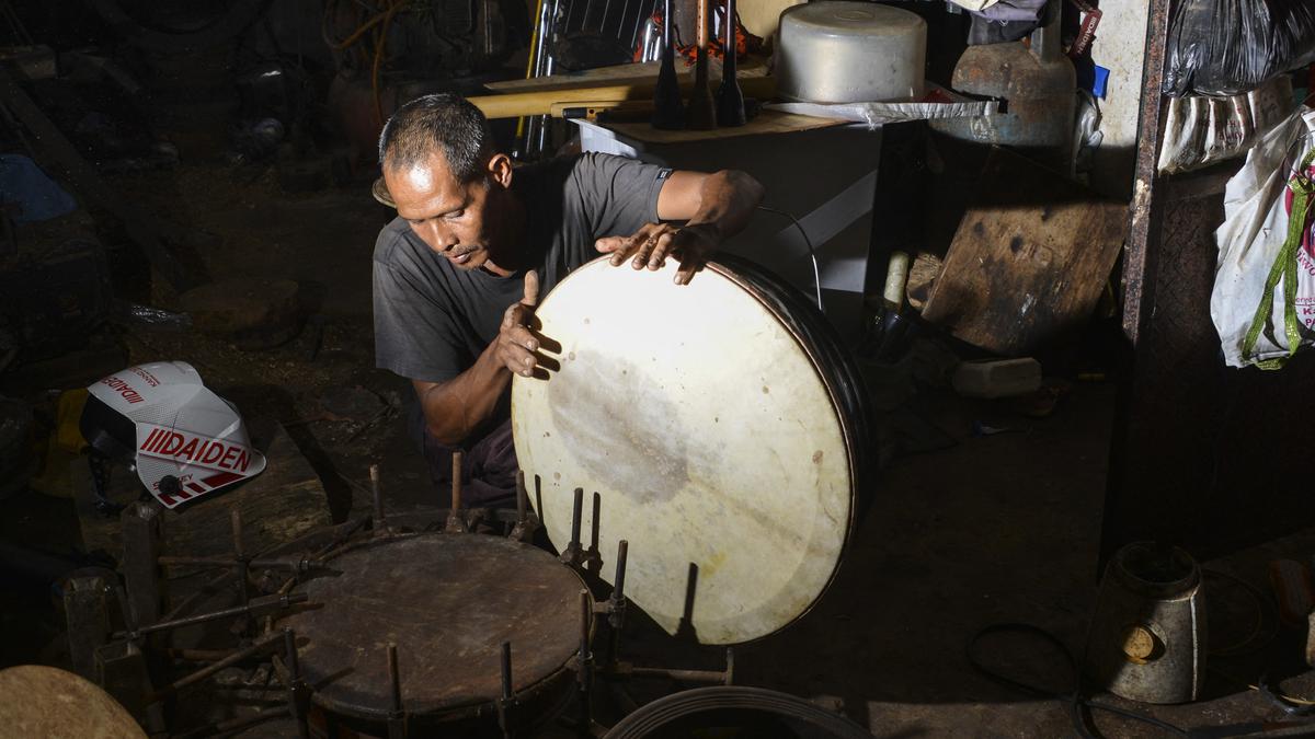 10 Alat Musik Tradisional Aceh yang Kaya Bunyi