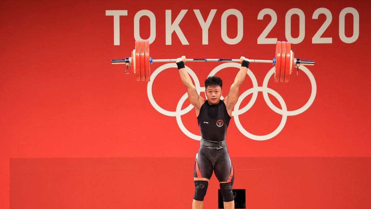 Kejutan Luar Biasa! Lifter Rahmat Erwin Abdullah Persembahkan Medali ...