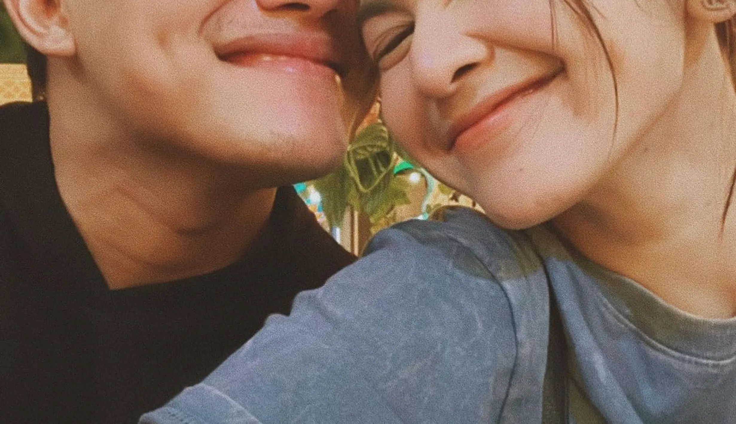 Resmi Bertunangan, Intip 6 Potret Romantis Rizky Febian dan Mahalini ...