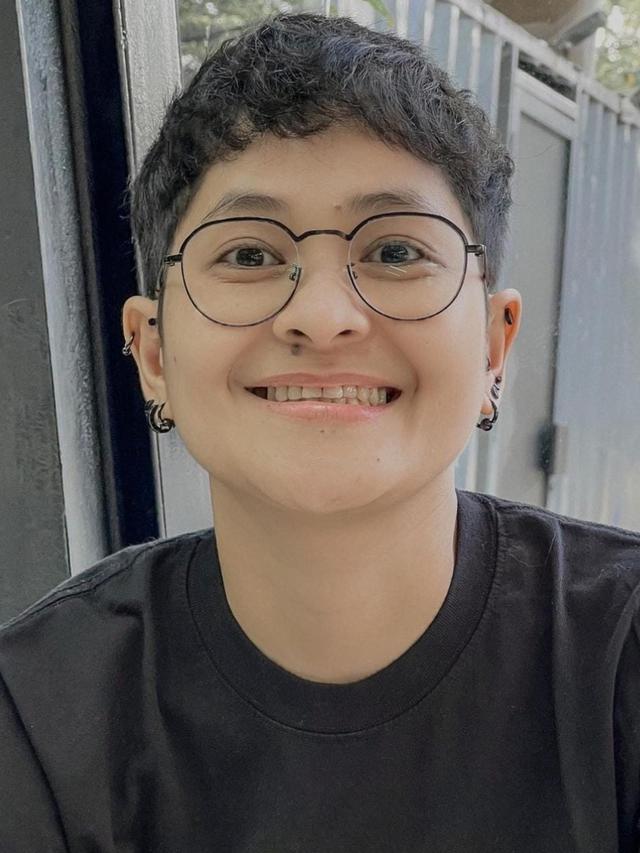 Potret Mitha The Virgin Usai Potong Rambut Gimbal, Disebut Lebih ...