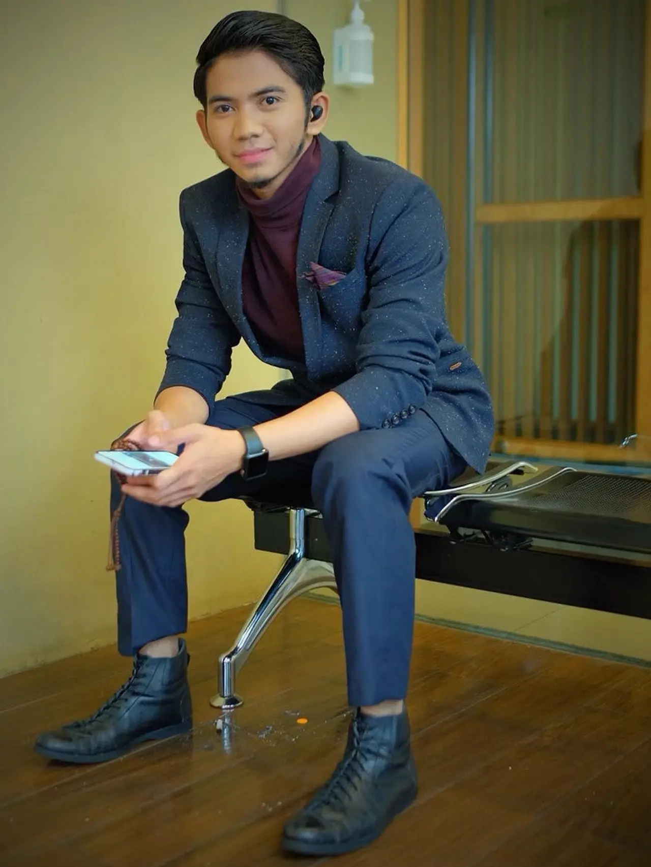 6 Potret Rizki D’Academy yang Kini Berjenggot, Makin Dewasa - Hot Liputan6.com