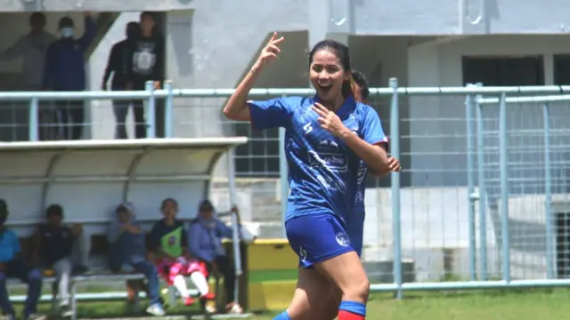 Shafira Ika Putri Dambakan Liga 1 untuk Sepak Bola Perempuan di ...