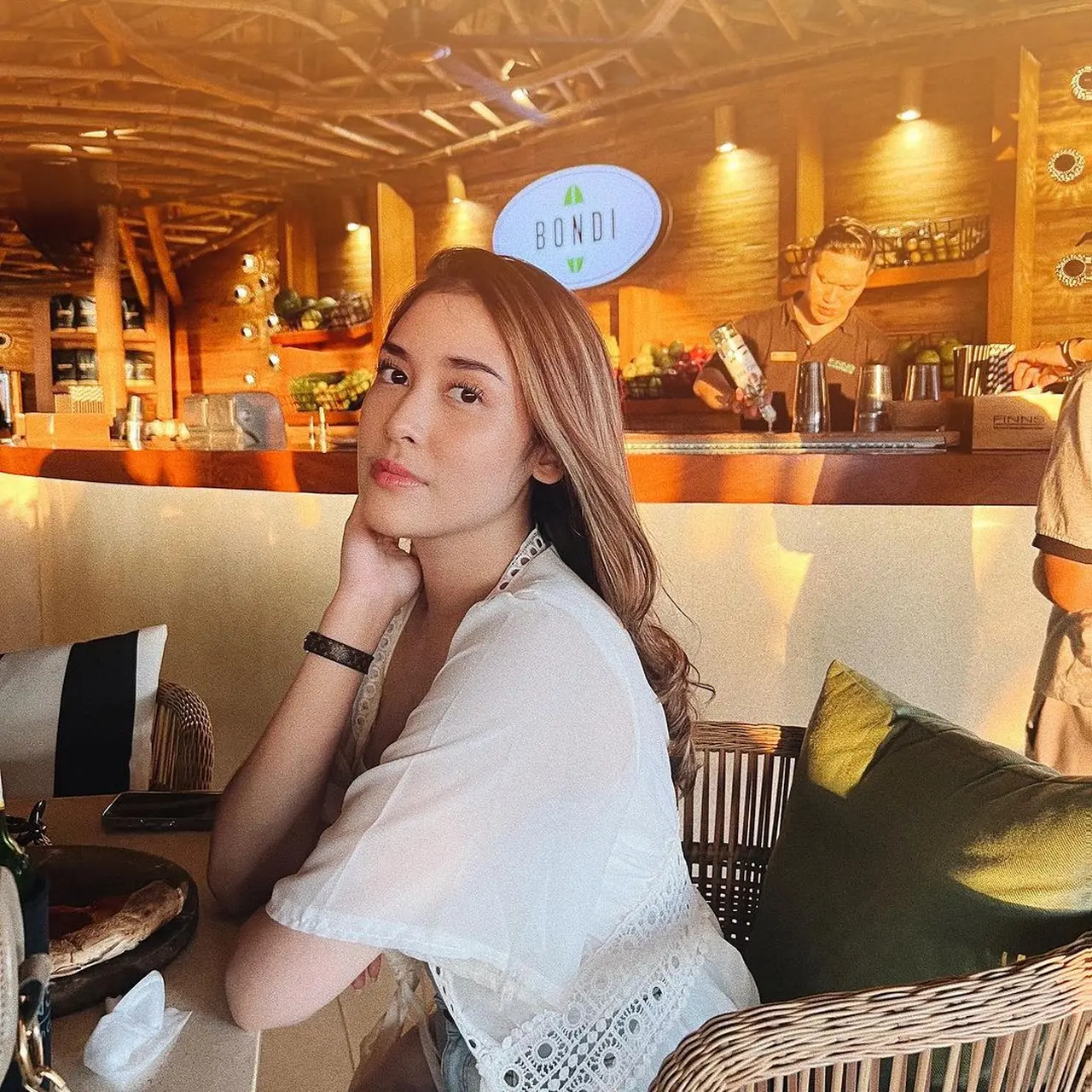 6 Potret Terbaru Artis Andania Suri Sudah Berkeluarga, Menikah di Usia ...