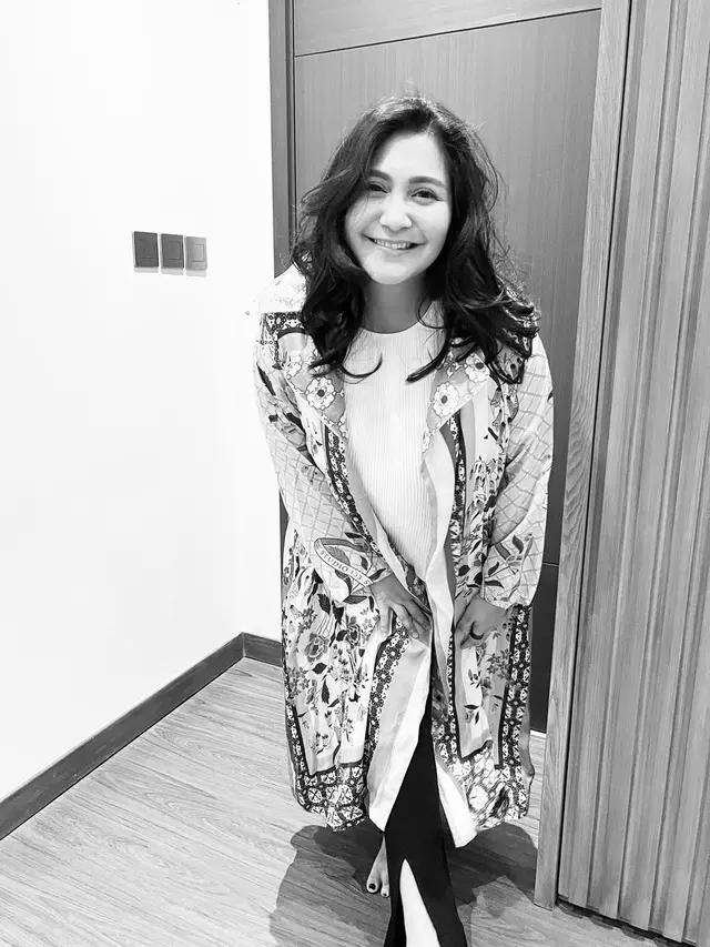 Caca Tengker Makin Hati-hati Beli Obat untuk Anak Akibat Kasus Sirup ...