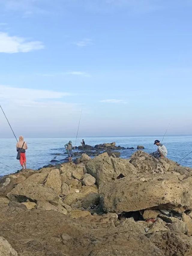 12 Rekomendasi Spot Mancing Nyaman 2025 di Makassar, dari Kolam Buatan ...