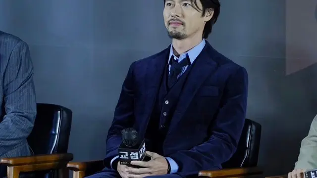 Resmi Jadi Ayah, Hyun Bin Tampil Necis dan Brewokan di Konpres Film ...