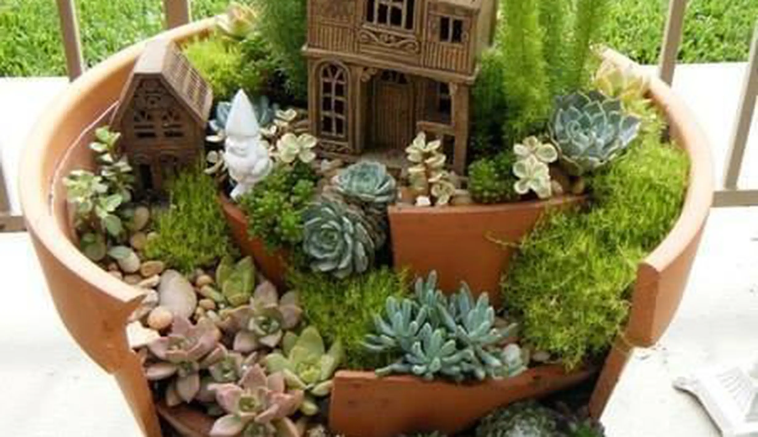 Miniatur Taman Tak Hanya Unik Tapi Super Cantik dan Epik