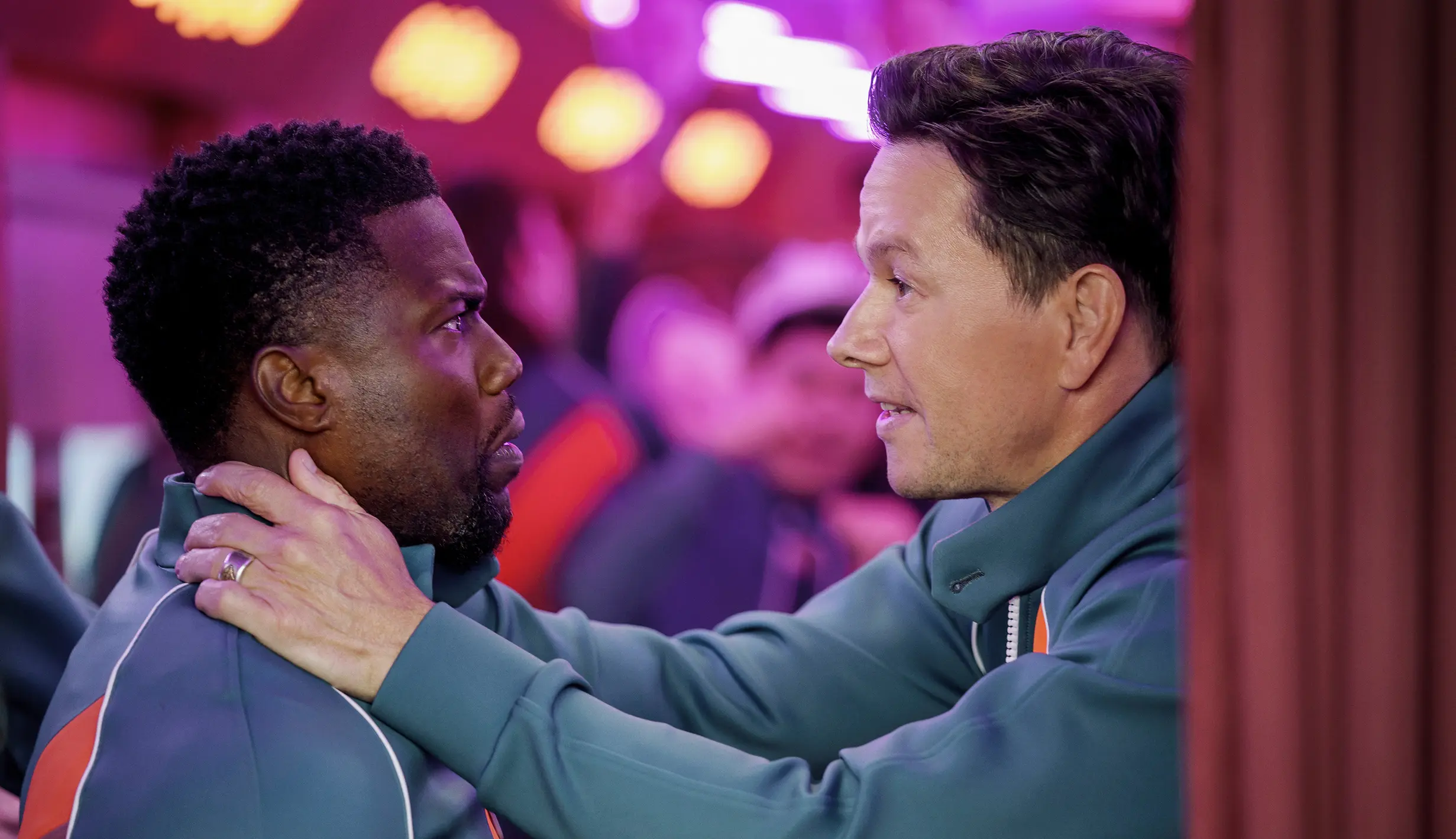 Sinopsis Film Me Time, Petualangan Liar Kevin Hart dan Mark Wahlberg di ...