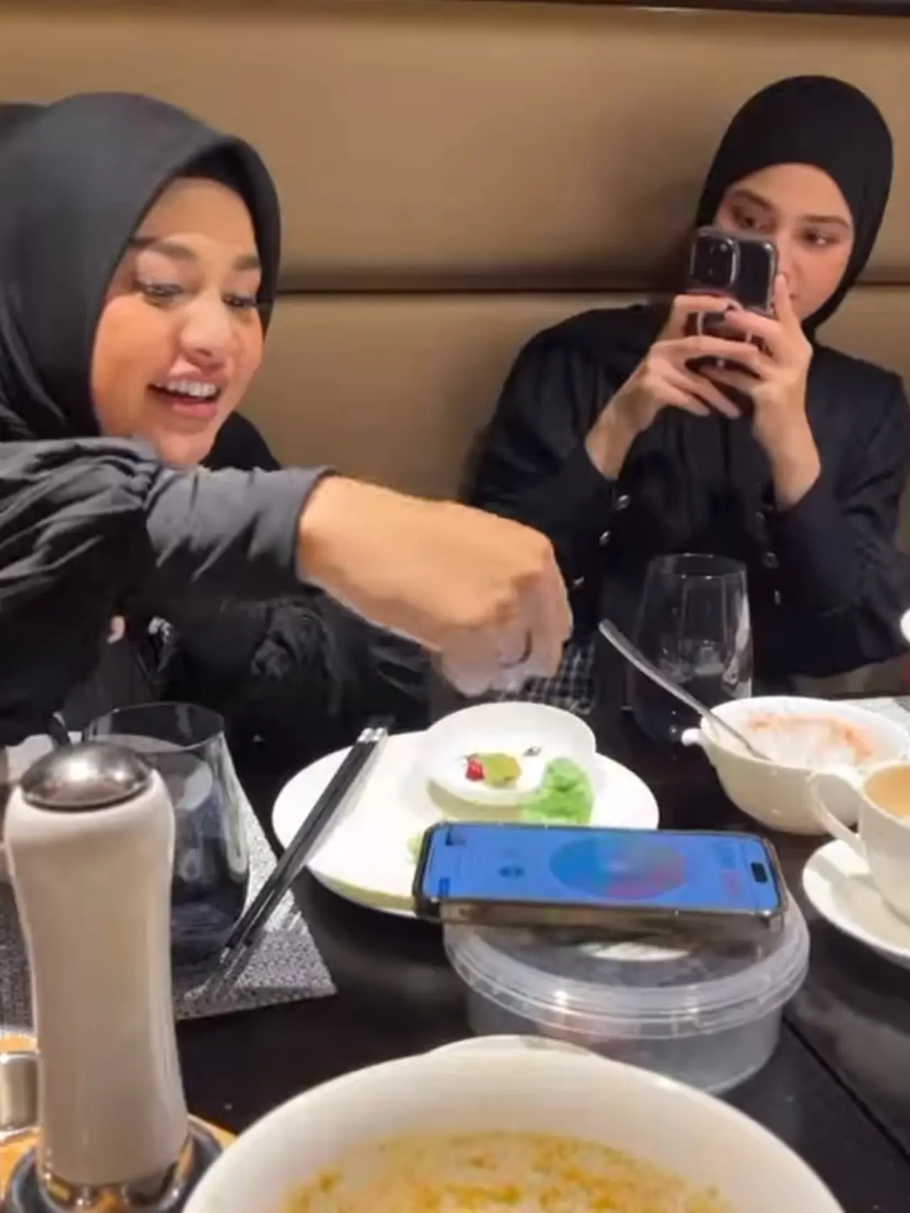 7 Potret Bukber dan Arisan Geng Mamayu, Dinda Hauw Curi Perhatian - Hot ...