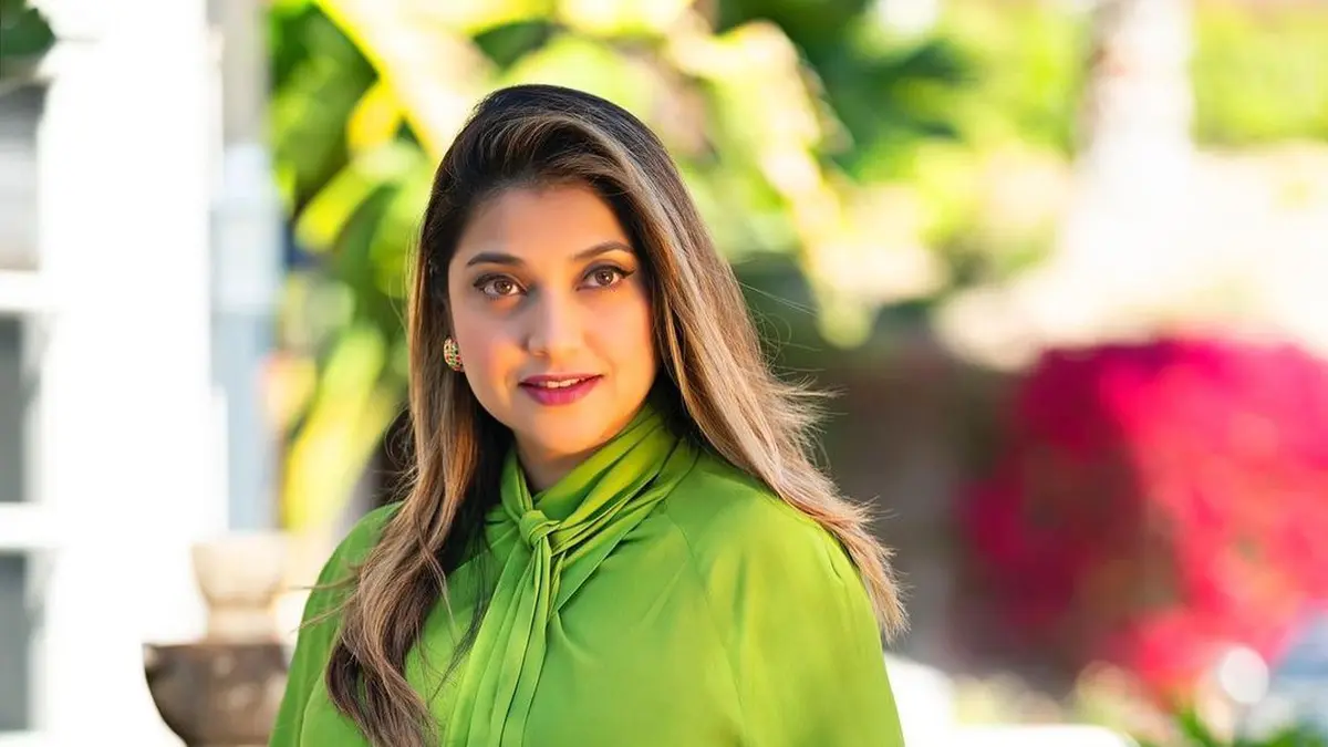 Dikenal Seksi, Intip Potret Terbaru Sarah Azhari yang Kini Tinggal di ...