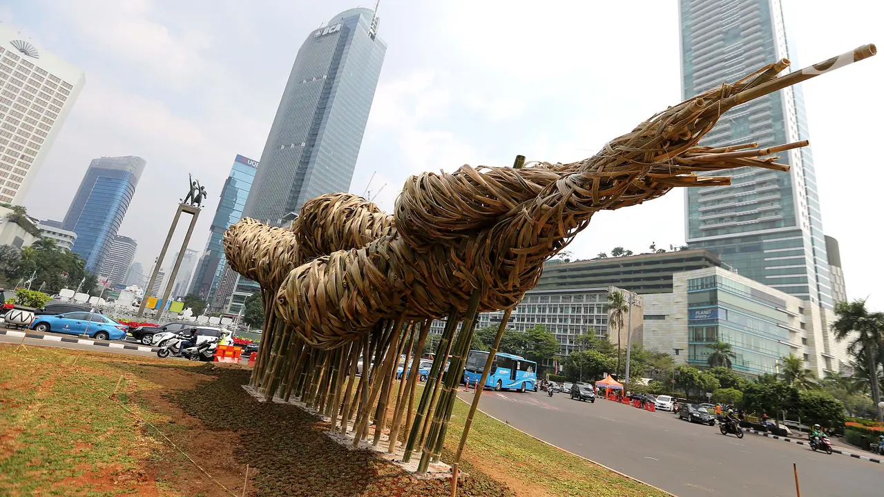 Getah-Getih Anies Baswedan untuk Instalasi Bambu Bundaran HI - News ...