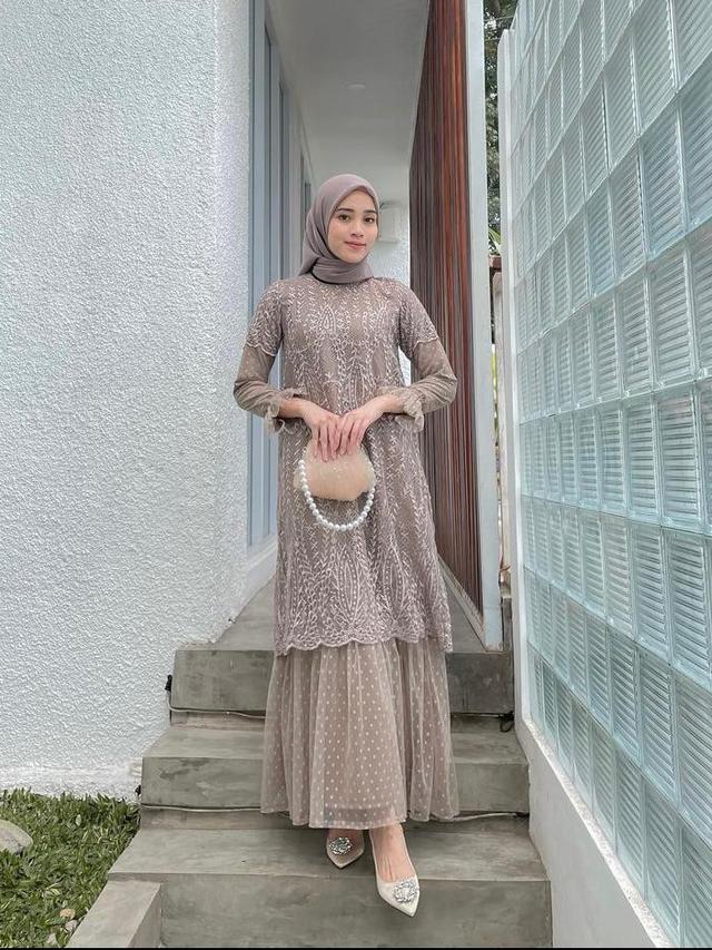 5 Tren Model Baju Lebaran 2025 dengan Gaya Modern dan Mewah, Ada Dress ...