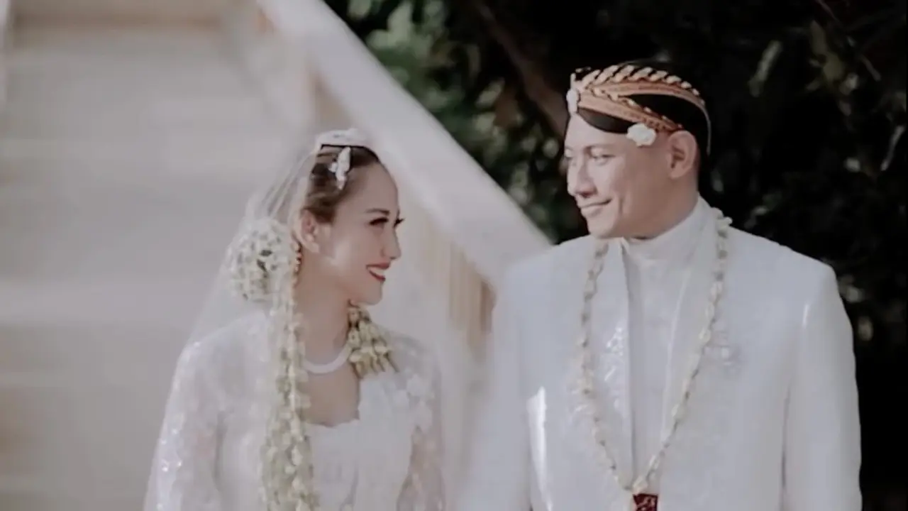 Profil Tiko Aryawardhana Suami BCL, Ketahui Pekerjaan dan Sosok ...