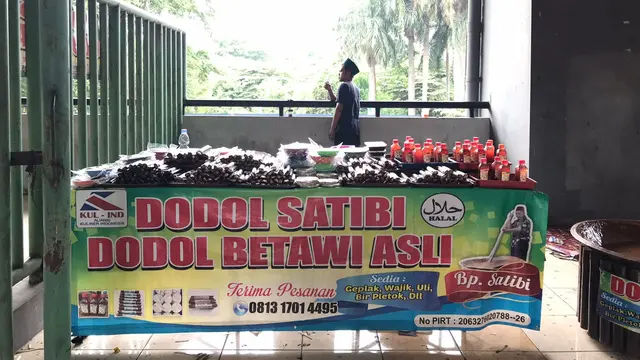 Legitnya Dodol Satibi, Oleh-Oleh Legendaris Khas Betawi - Regional ...