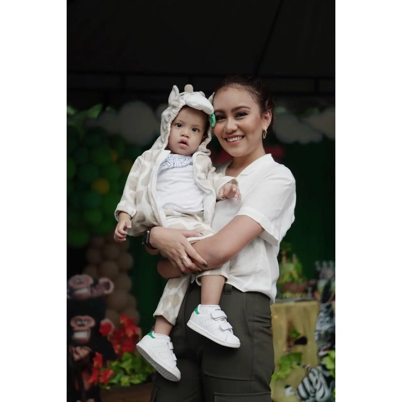6 Potret Cantik Kleine Marsha, Putri Tiri Nunung yang Tidak Terekspos ...