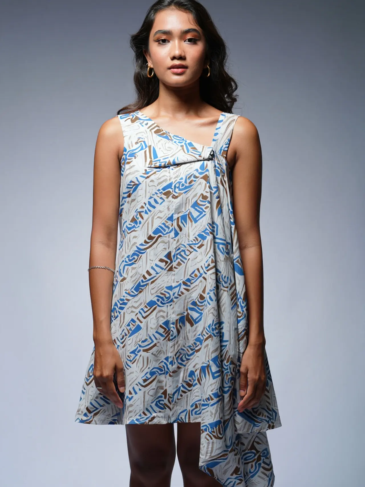 7 Model Dress Batik Elegan Kombinasi 2025 yang Jarang Dipakai Orang ...