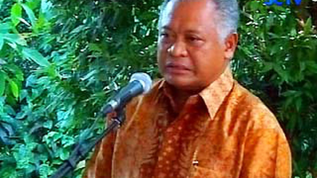 Freddy Numberi Jadi Menhub, Fadel Mengurus Nelayan - News Liputan6.com