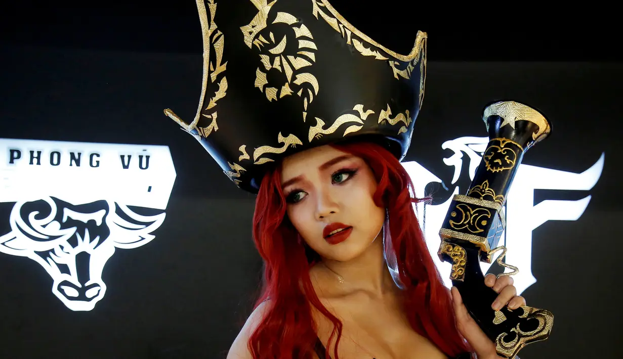 FOTO: Gaya Cosplayer Cantik Ramaikan Turnamen e-Sport di Vietnam - Foto ...
