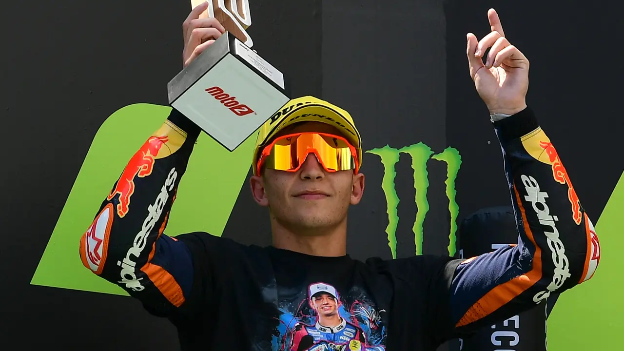 Pembalap MotoGP Nonton Drag Race di Bali Sebelum Berkompetisi di ...