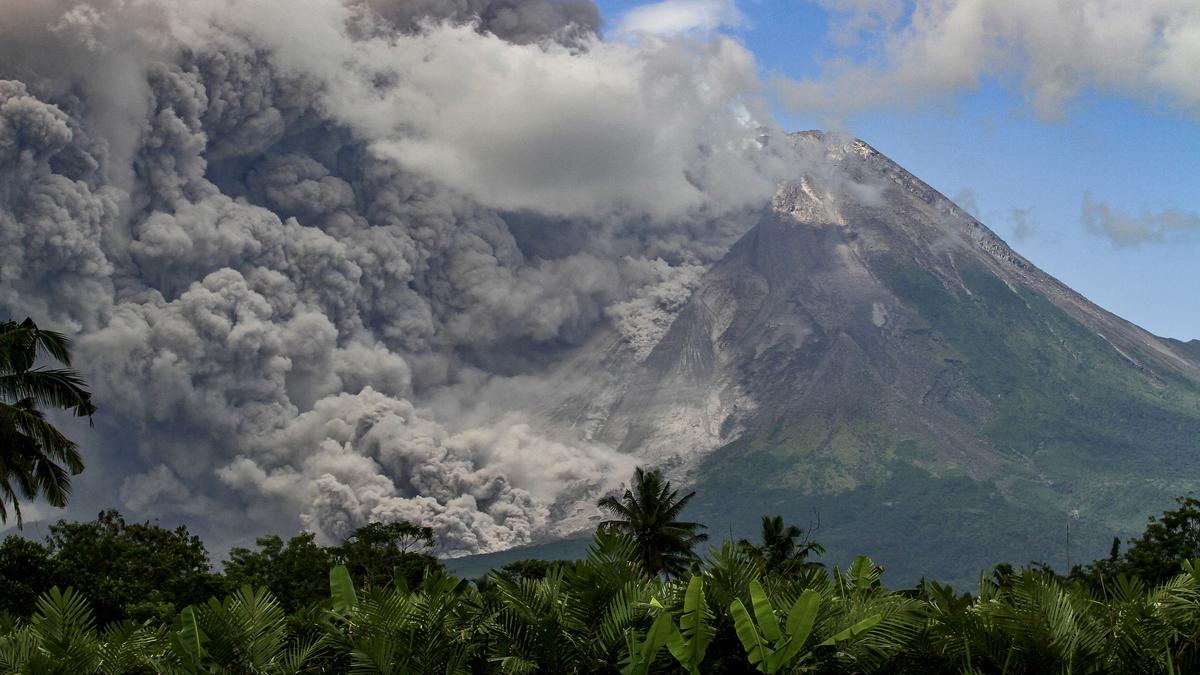 Berita Gunung Agung Meletus Hari Ini - Kabar Terbaru Terkini | Liputan6.com