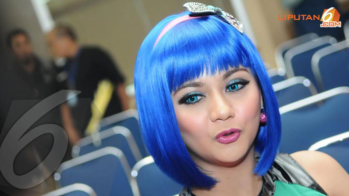 Jenita Janet Dibanting Juara Gulat Nasional - ShowBiz Liputan6.com