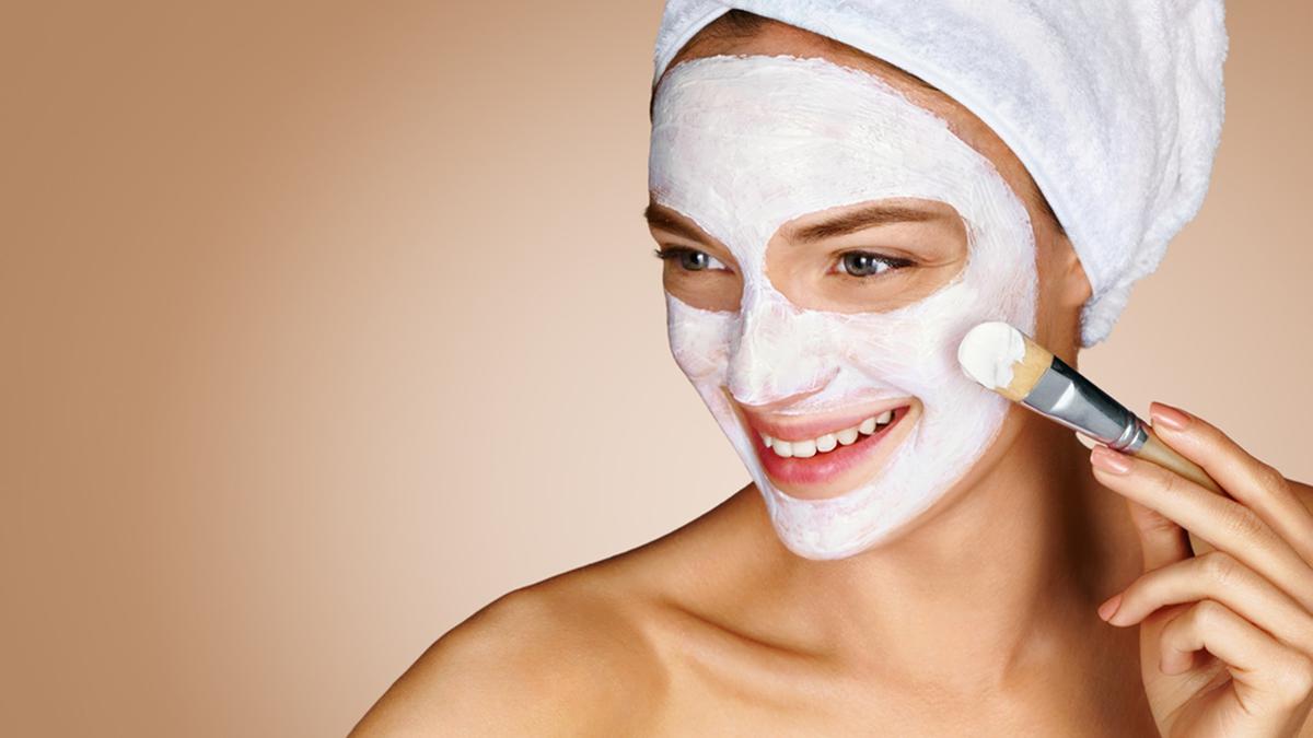 5 Rekomendasi Masker Wajah untuk Mengecilkan Pori-Pori Dibawah 50ribu - Beauty Fimela.com