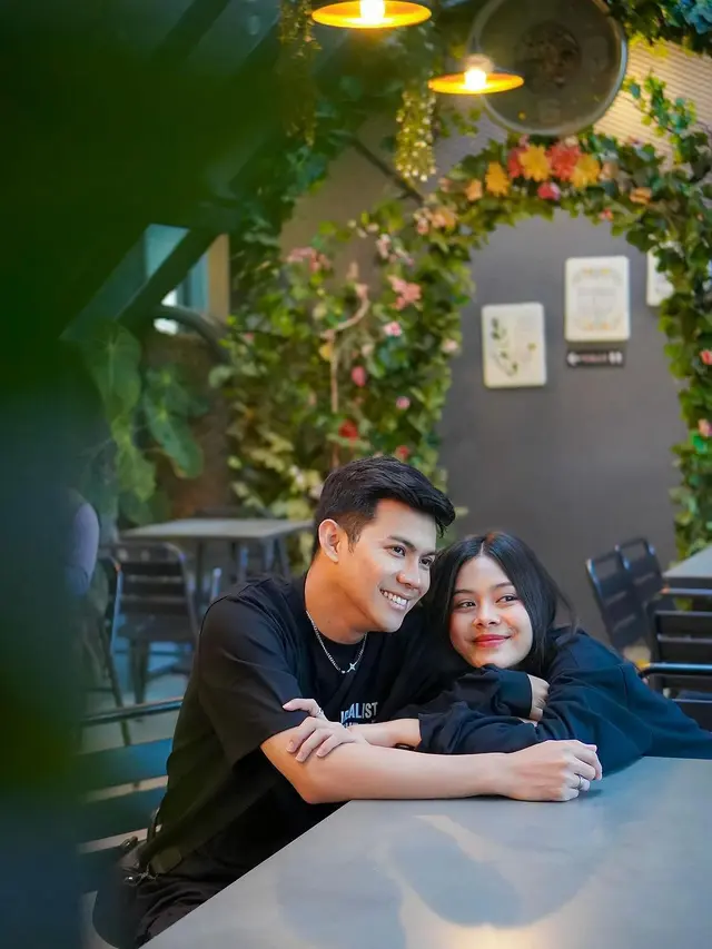 6 Potret Kebersamaan Melly Lee dan Tama Kim, Sudah 4 Tahun Pacaran