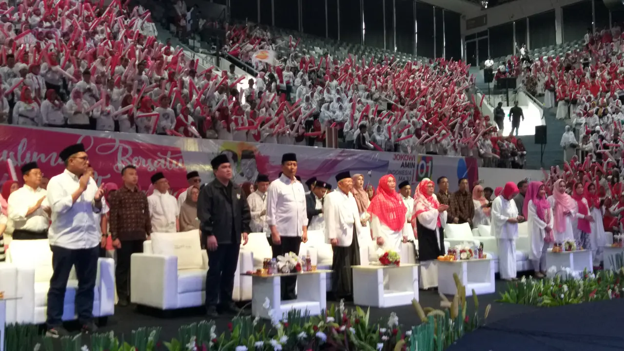 Ribuan Muslimah Deklarasi Menangkan Jokowi Maruf Amin Di Istora