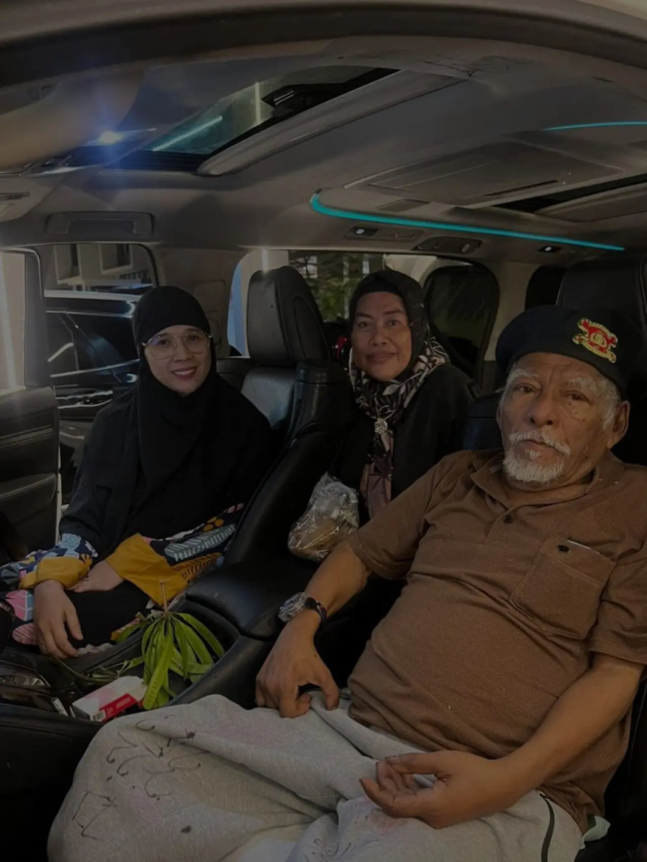 Kunjungan Wan Sehan ke Sosialita Novita Emilda: Inspirasi Amalan ...