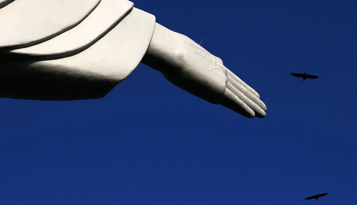 FOTO: Brasil Bangun Patung Yesus Baru di Encantado - Foto Liputan6.com