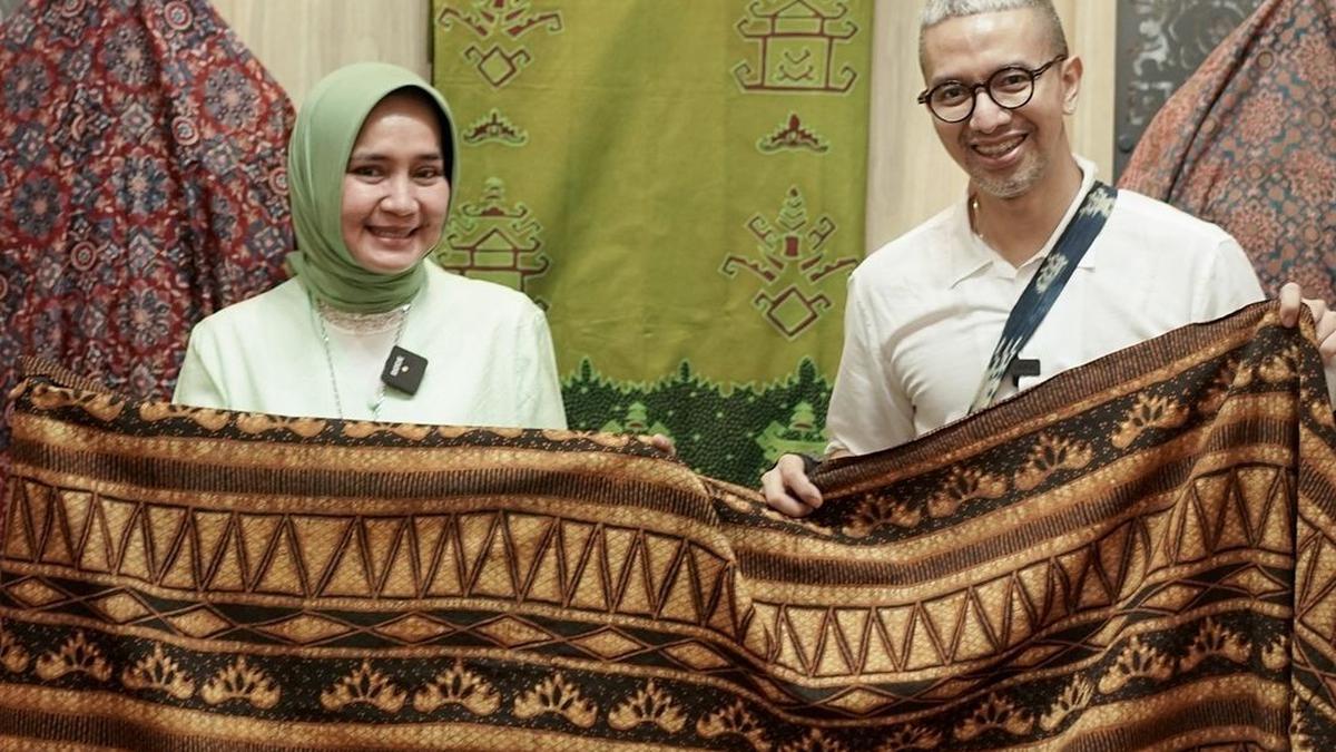 Desain Jaket Semangat Nusantara Didiet Maulana di Hari Kebangkitan ...