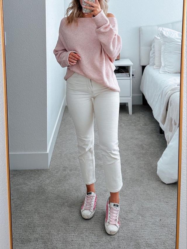 Celana Terbaik untuk Baju Pink, Tampil Modis dengan Kombinasi Warna ...