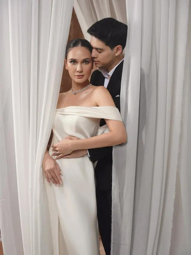 5 Potret Luna Maya dengan Gaun Putih, Tampil Serasi Bareng Suami - Hot Liputan6.com