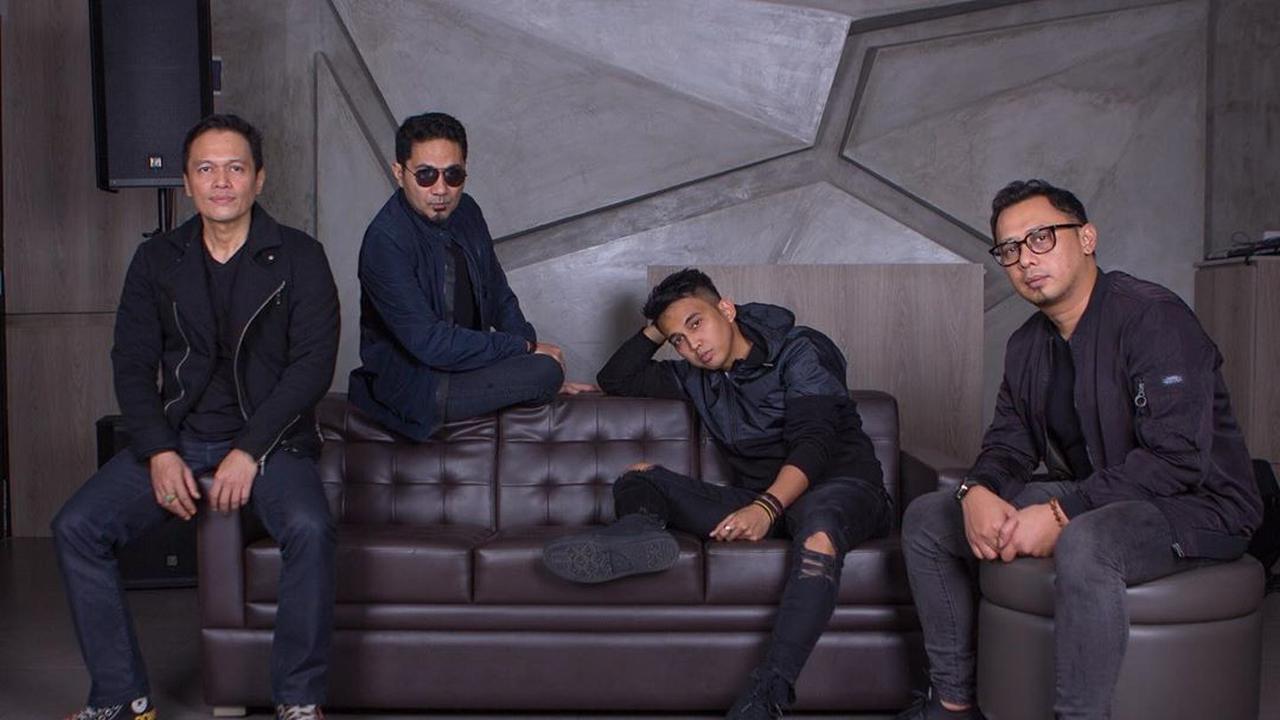 ADA Band dan Perjalanan Kariernya, Album dan Personel