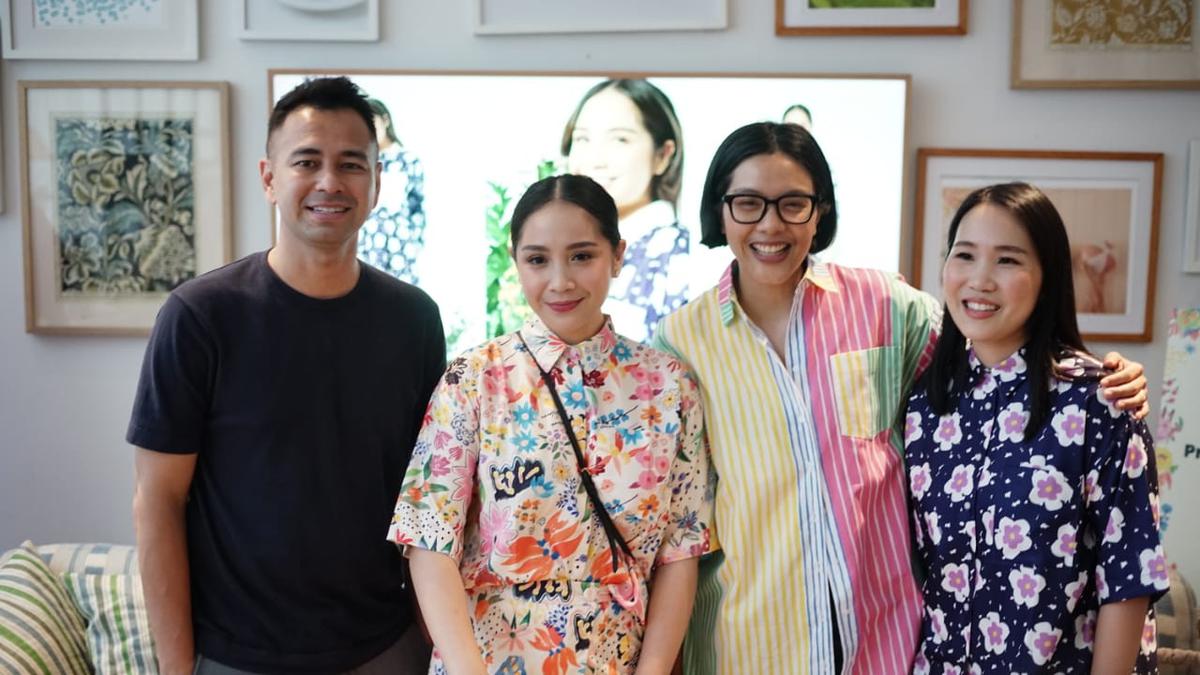 Nagita Slavina Hadirkan Koleksi Pakaian yang Bertemakan Blooming with Confidence - Entertainment ...