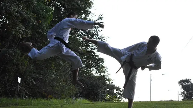 6 Jenis Kuda-Kuda dalam Pencak Silat, Lengkap Beserta Penjelasannya ...