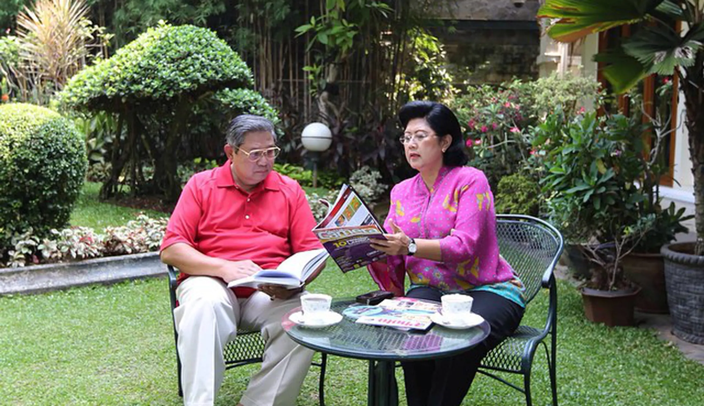 Foto Romantis Pak SBY dan Bu Ani Saat di Korea Selatan - Photo Fimela.com