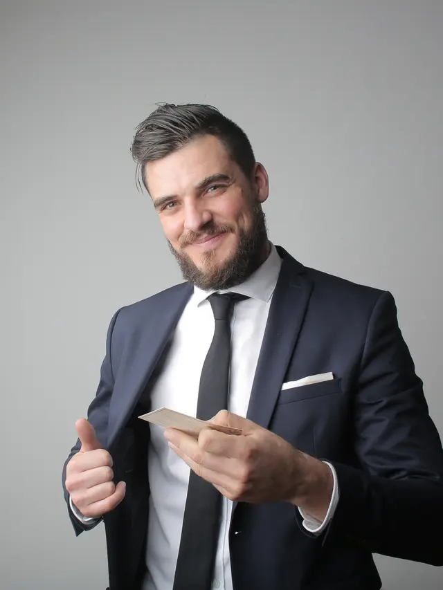 11 Cara Ikat Dasi yang Rapi dan Mudah Dipraktikkan - Hot Liputan6.com