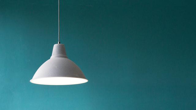 3 Penyebab Lampu Kedap Kedip yang Kerap Terjadi - Lifestyle Fimela.com