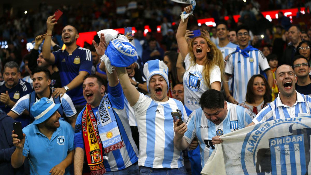 Waduh! 6.000 Suporter Argentina Dilarang Datang ke Piala Dunia 2022 ...