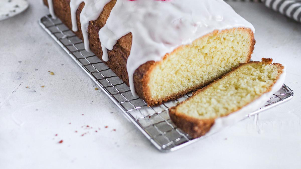 Resep Bolu Lemon yang Lembut dan Segar