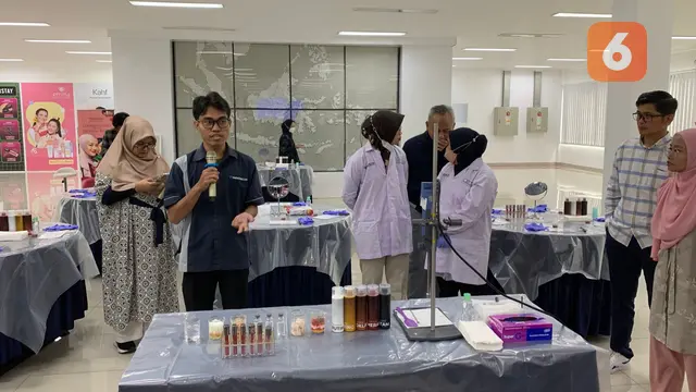 Paragon Ajak Para Dosen Kunjungi Pabrik Kosmetik hingga Belajar ...