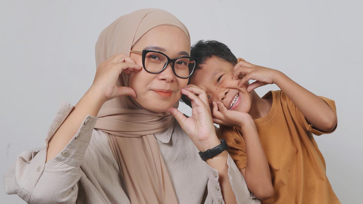 5 Tanda Anak Hidupnya Bahagia Sesungguhnya - Parenting Fimela.com
