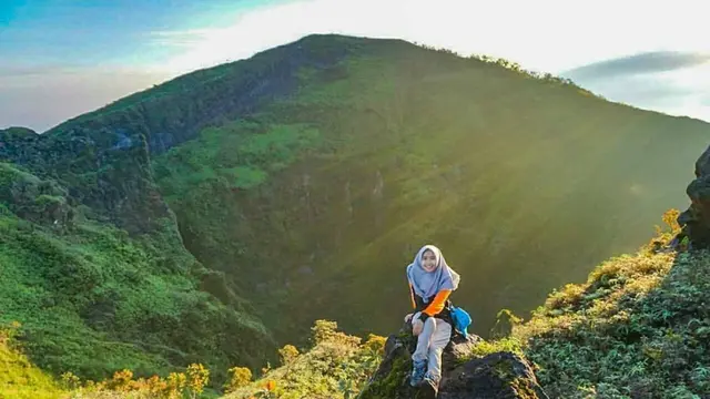 6 Fakta Menarik Gunung Lemongan di Jawa Timur yang Punya 60 Puncak - Lifestyle Liputan6.com