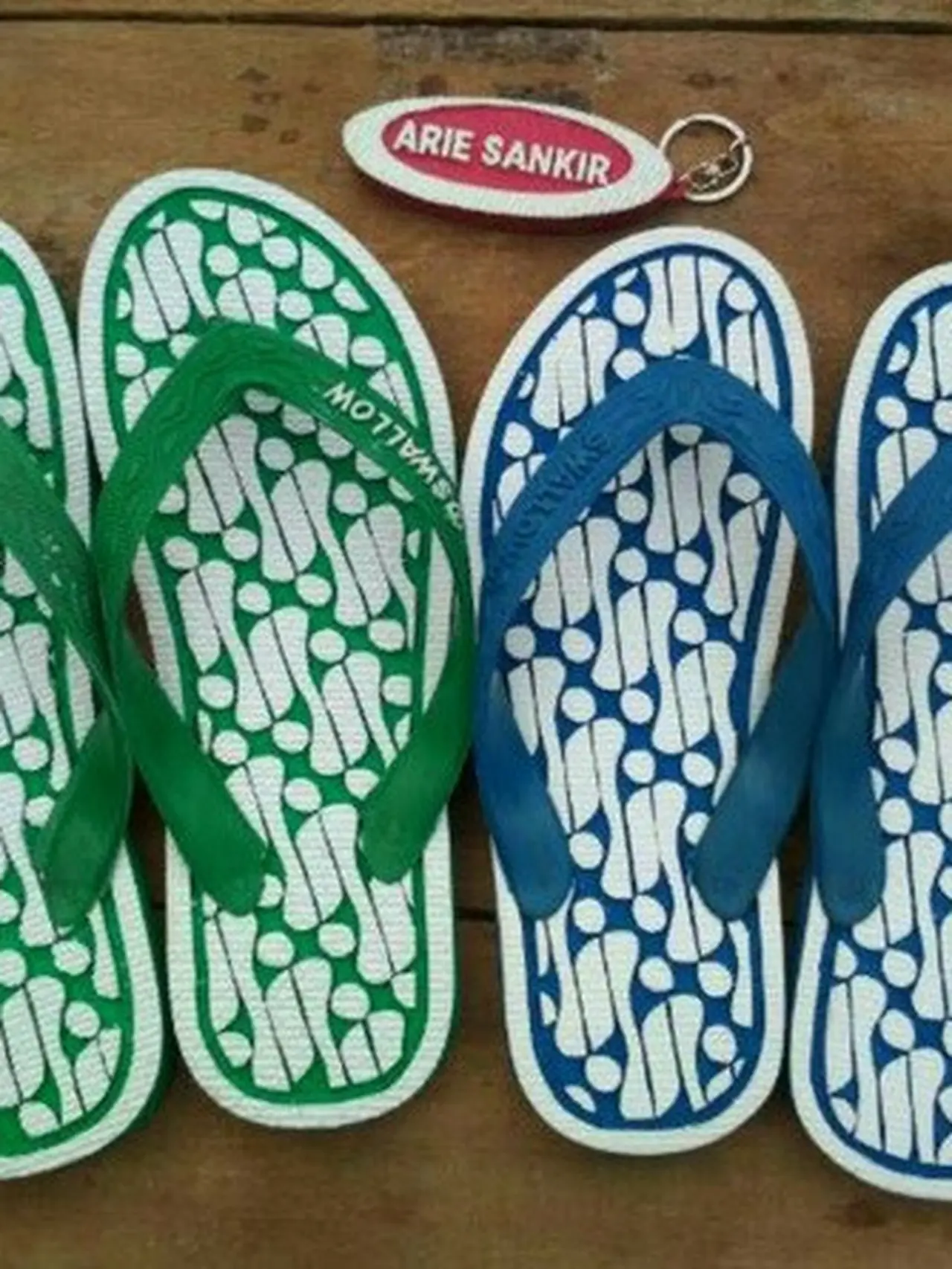 5 Potret Modifikasi Sandal Jepit, Unik Sekaligus Nyeleneh - Citizen6 ...