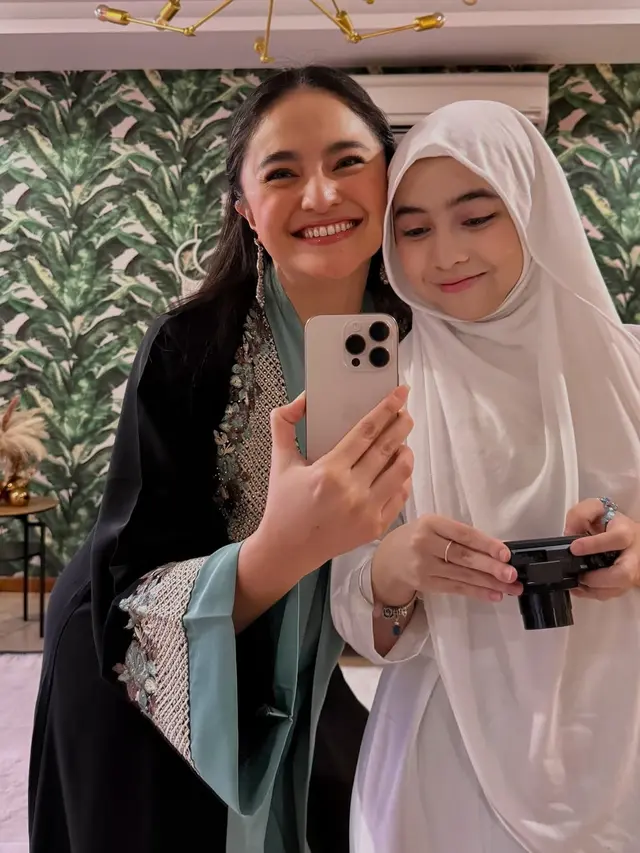 10 Potret Kebersamaan Marshanda dan Sienna, Selalu Kompak di Berbagai Momen - Hot Liputan6.com