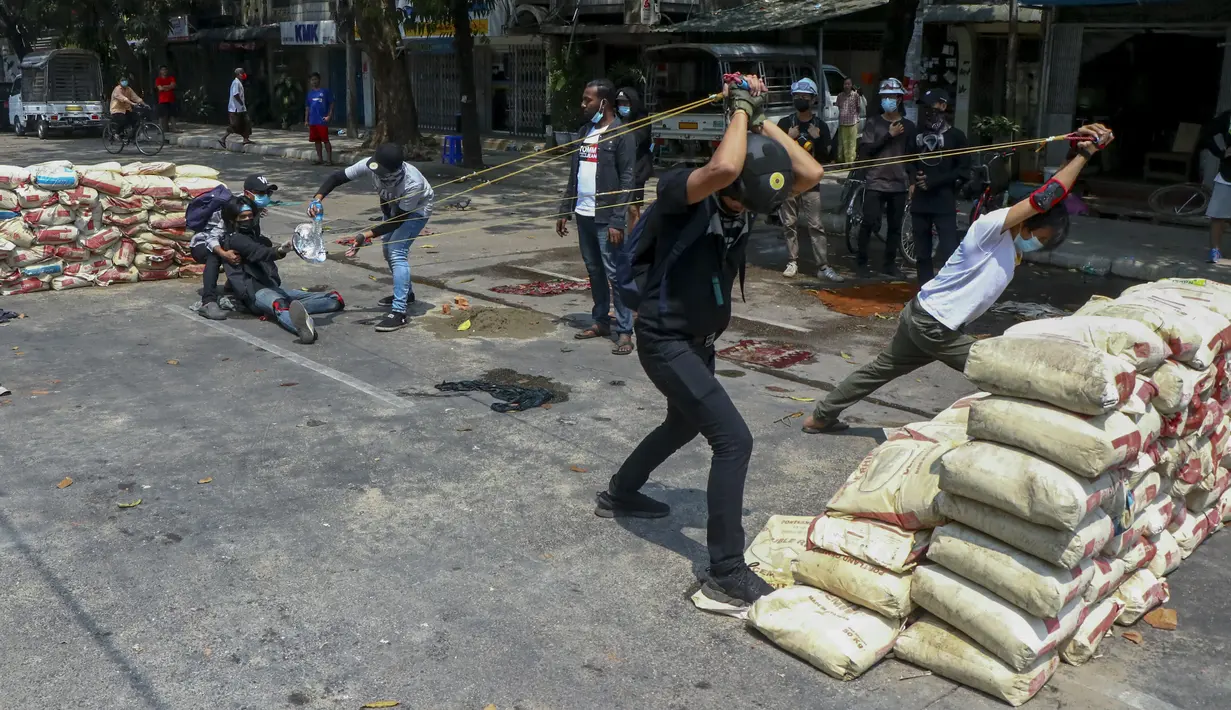 FOTO: Begini Senjata Rakitan Pengunjuk Rasa Anti-Kudeta Militer Myanmar ...